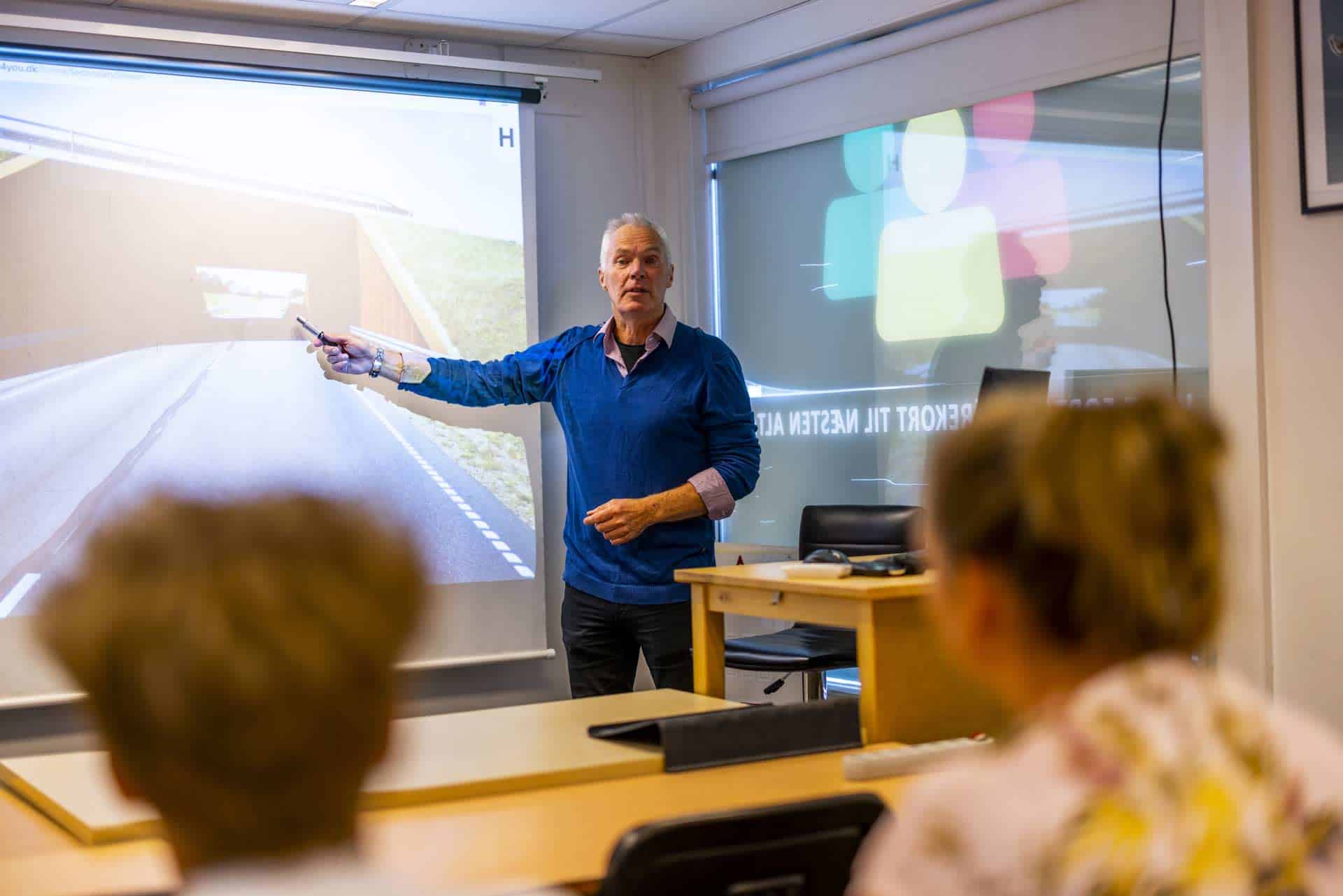 Driving school with english courses | Drive Trafikskole
